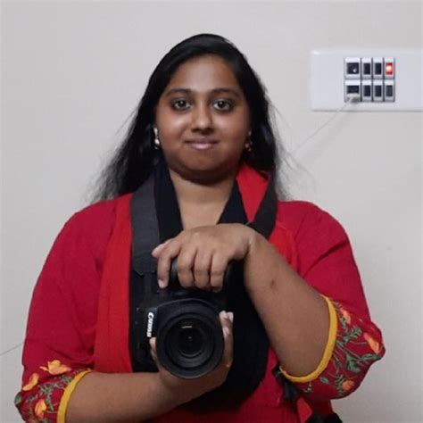Devika Sukumaran Graphic Designer Trianer With 10 Yrs Experience In