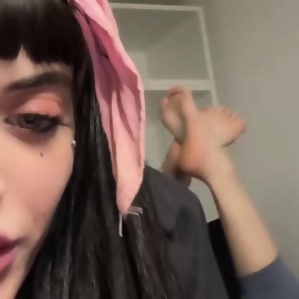 Wonderful Girl Socking Off