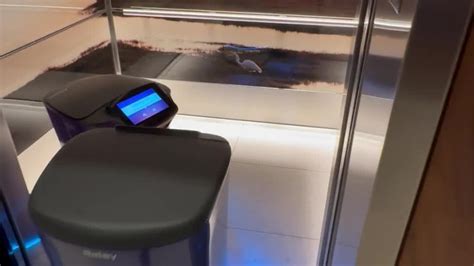 Polite Man Helps Confused Robots Exit Elevator Buzz Videos