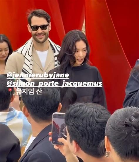 又可細心觀察jennie 是否露點