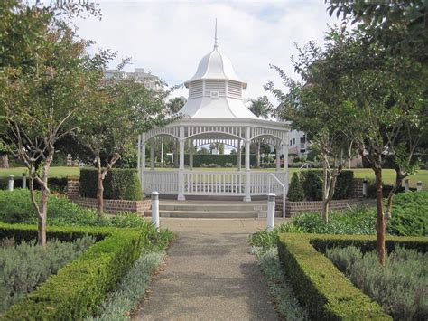 Sandra Basile Celebrant Services Bridal Festival