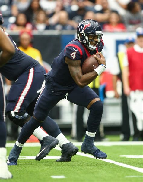 Deshaun Watson Wont Veto Many Teams Dolphins Favorite To Land Him