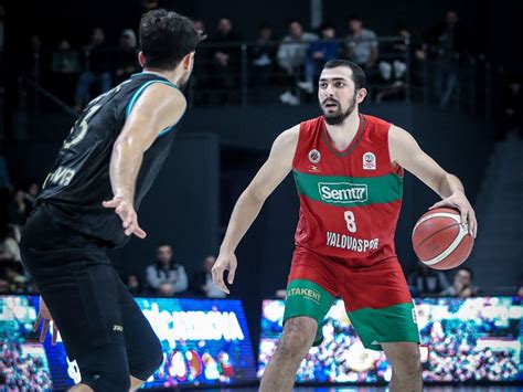 Yalovaspordan 18 Üçlük Basketfaul