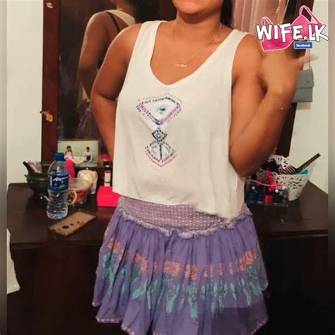 ලංකාවේ කුක්කු අක්කා Youtube