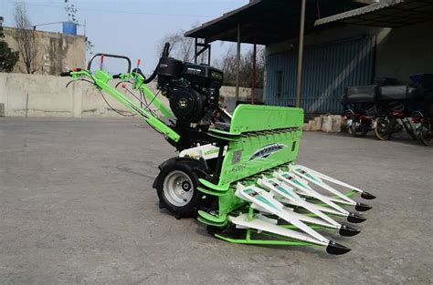 Wheat Reaper Machine Harvester Reaper Chari Grass Cutter Crops