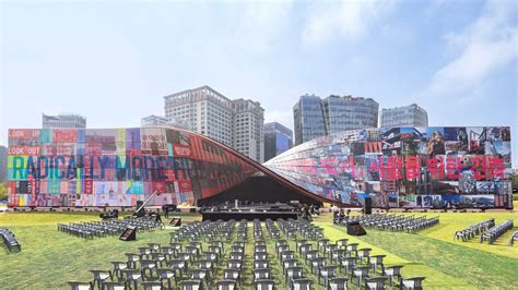 Seoul Creatives Brand Heatherwicks Humanise Wall “a Profound Lack Of Taste”