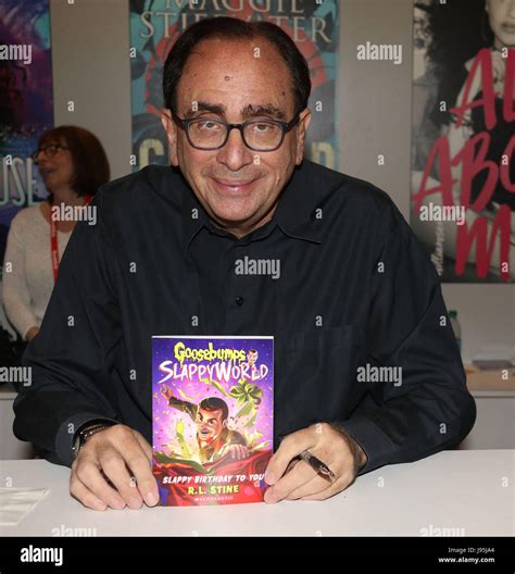 R L Stine Hi Res Stock Photography And Images Alamy