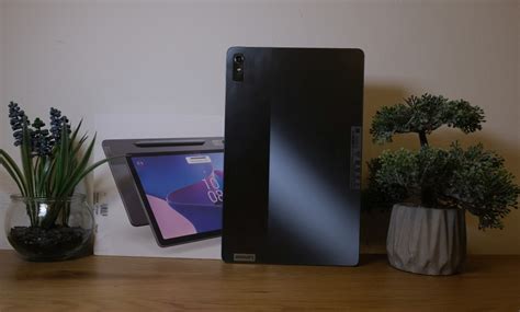 Lenovo Tab P11 Pro Gen 2 review: Powerful Android tablet with OLED screen