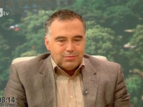 Антон Кутев 20 хиляди искат оставка но 200 не искат България Vesti Bg
