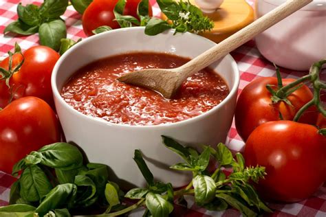 Tomato Puree Sauce Difference At Jill Ford Blog