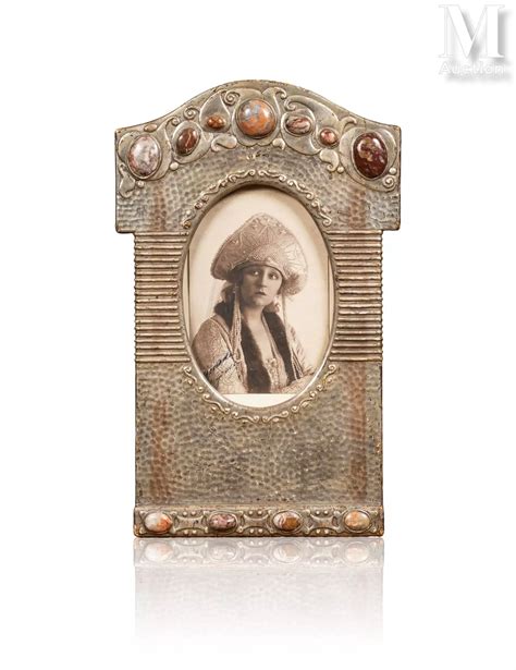 Portrait Présumé De Bronislava Mikhailovna Bronskaya 1898 1978 Actrice Dopérette En Costume