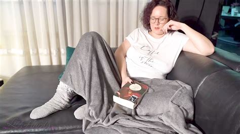 Magnificent Babe With Large Bosoms Enjoys Using Lovemaking Playthings