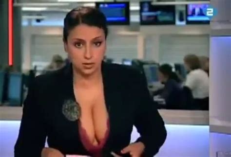 海外にはここまで「巨乳をさらけ出す」ニュースキャスターがいた！ ポッカキットポッカキット