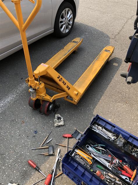 핸드파레트수리자키수리손작기손자키핸드팔렛트빠레트카쟈키유압자키팔렛트핸드파렛트트럭 실린더출장수리 네이버 블로그