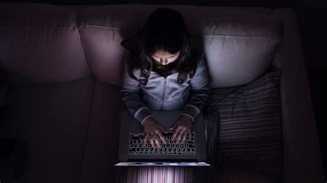 ГДБОП задържа 10 души за киберпрестъпления към деца открили улики и в Перник