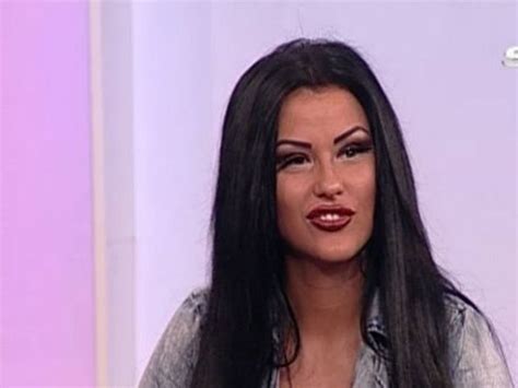 Daniela Crudu Nu Mai Face Sex Bruneta Tine Post In Saptamana Mare