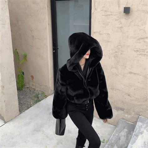 [왕따숩 겨울신상💗] 크롭 시보리 빅후드 밍크 집업 점퍼 2color 에이블리