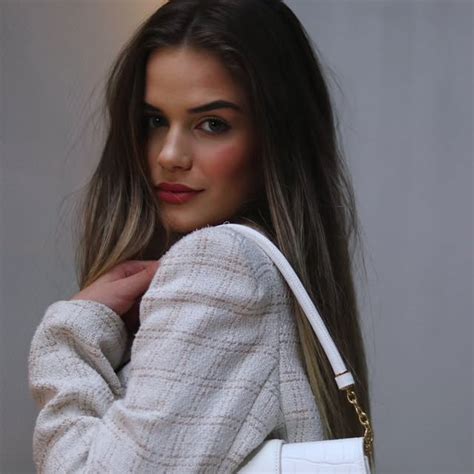 Raquel Vieira Alves Raquel Vvieira Threads Say More