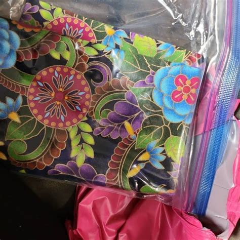 Blank Textiles Bubble Circles Btr M3794 100 Cotton Quilting Fabric 12 Yard Cut Etsy