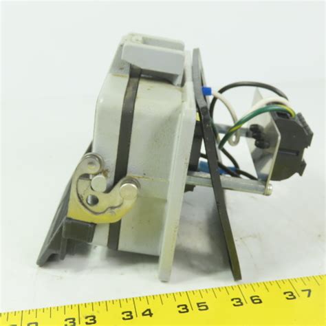 Mencom GF RJ45 8M R 32 Panel Interface Connector W GFCI 125V 3A Bullseye Industrial Sales