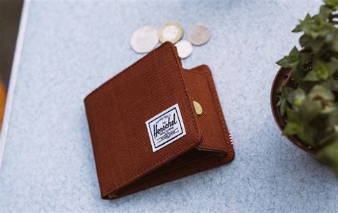 How Good Are Herschel Wallet Buyers Guide And Reviews