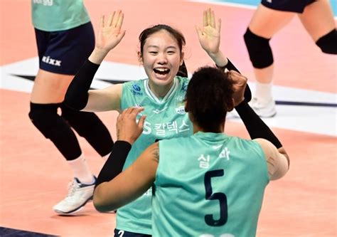 이상하게도 가장 보기 좋은 자리였다” 국대 세터의 안정감 있는 토스 19살 신예 세터는 배우고 싶다 Mk인터뷰