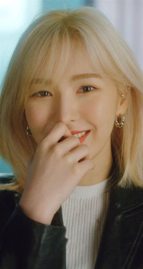 Wendy Pics On Twitter Rambut Pendek Selebritas Wanita Cantik