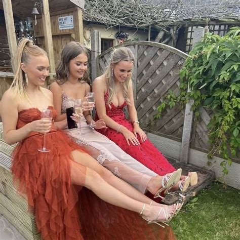 Lucychester On Threads