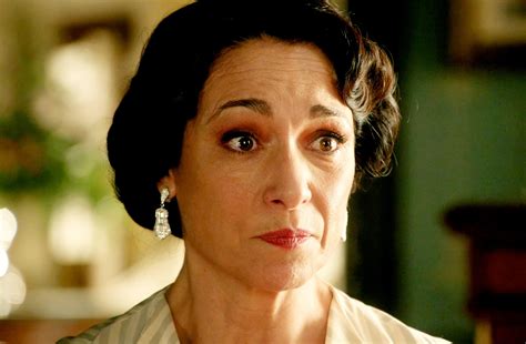 “la Promesa” Entrega El Mando A Leocadia Y Recibe Una Visita Sorpresa