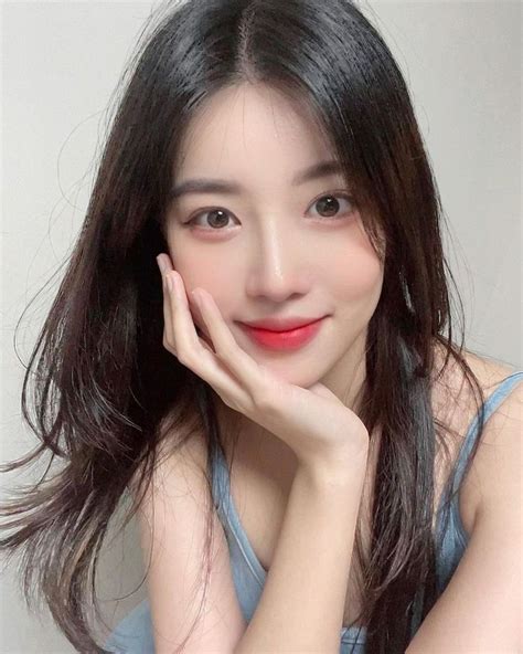 Pin De Kawaragi En 𝙋𝙧𝙚𝙩𝙩𝙮 𝘼𝙨𝙞𝙖𝙣 𝙜𝙞𝙧𝙡𝙨 ˖ ⁺⑅ Mujeres Asiáticas Hermosas