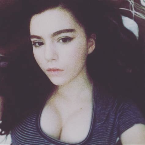 Agatha2 Becca Hochmangirls Of Teens React