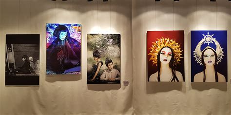 아름다움과 디자인 개념 확장시키는 메이크업디자인