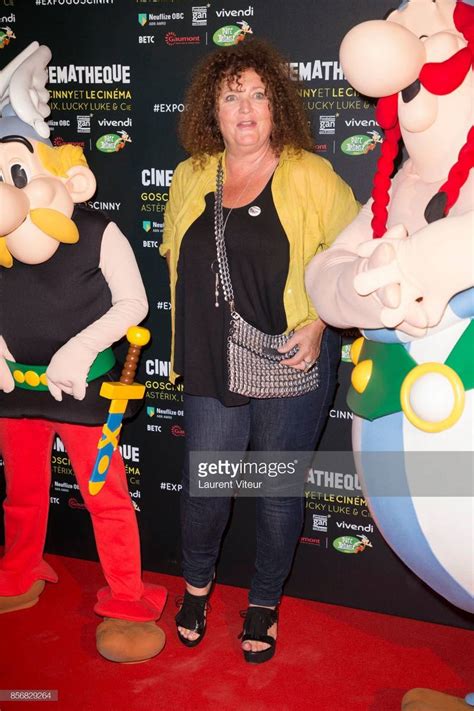 Val Rie Mairesse Feet Photos