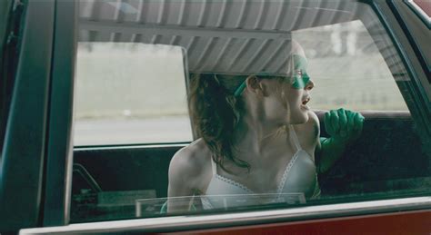 Nackte Elliot Page In Super