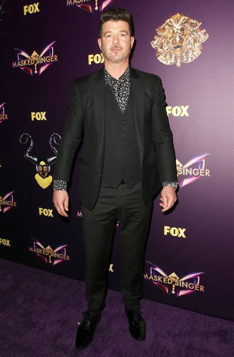 Robin Thicke Picture 1 The Masked Singer Tv Series Premiere Arrivals