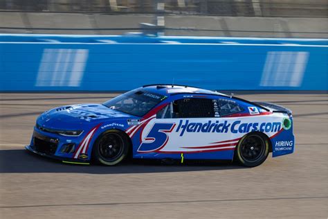 Kyle Larson Gears Up For 2026 Nascar Title Defense