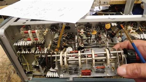 The Delay Line And Vertical Circuit On The Tektronix Scope Youtube