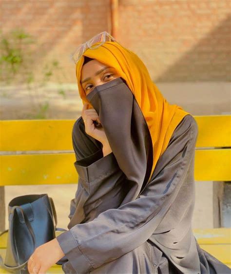 Adlı Kullanıcının Beauty Of Nature In Hijab Panosundaki Pin