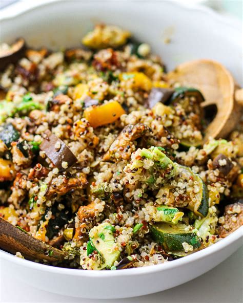 Everyday Quinoa Veggie Bowl Ieke Booij