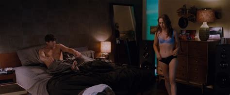 Naked Natalie Portman In No Strings Attached