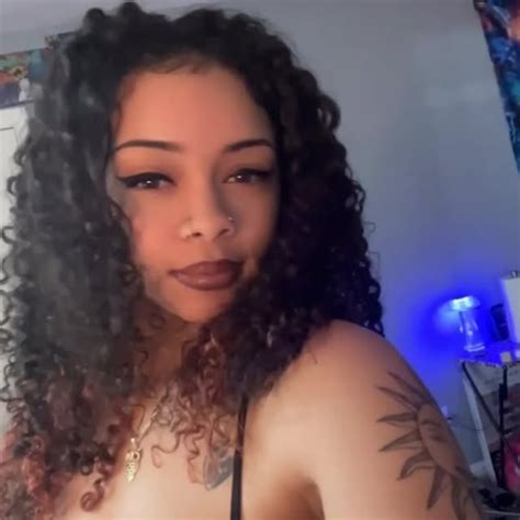 Pinky Threads Say More