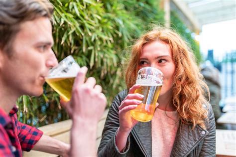 Neurologist Says Theres An Age Where You Should Stop Drinking Beer