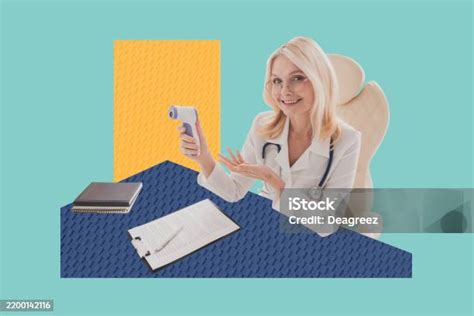 미술 3d 스케치 콜라주 행복 의사 소녀 입고 있다 옷 앉다 진료소 직장 보류 비접촉식 온도계 클립 보드 보험 메모장 45 49세에 대한 스톡 사진 및 기타 이미지 Istock