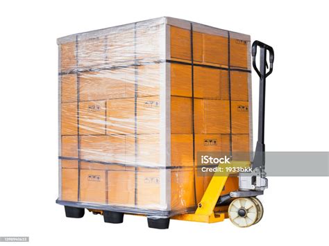 포장 상자는 핸드 팔레트 트럭으로 팔레트에 플라스틱을 포장했습니다 흰색 배경에 고립 된 개체 화물 운송 공급 창고 운송 창고 물류 건강관리와 의술에 대한 스톡 사진 및 기타