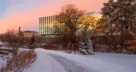 using quantum algorithms to speed up generative artificial intelligence waterloo news