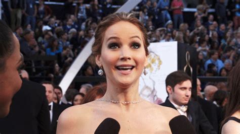 Jennifer Lawrence Oscars 2013 Moments In S 12thblog