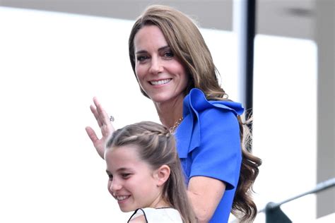 Princess Charlotte, 10, and Kate Middleton Twin at Wimbledon — Yes ...