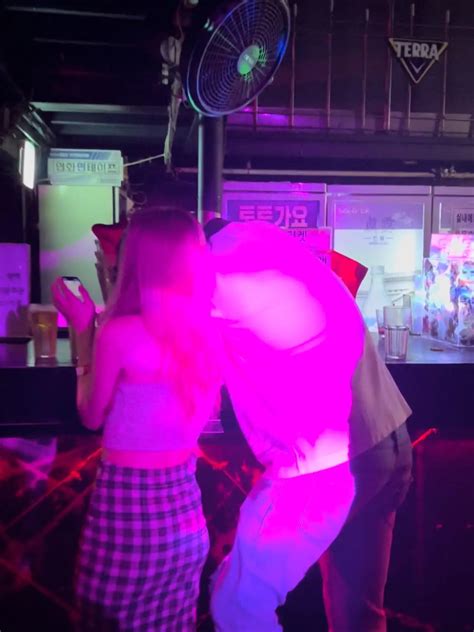 รีวิวผับเกาหลีย่านกังนัม บอกเลยว่ามันส์มากกก 😎 แกลเลอรีที่โพสต์โดย Kukkick Lemon8