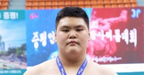 백암중 정선우 중등부 장사급 2관왕 ‘모래판 최강