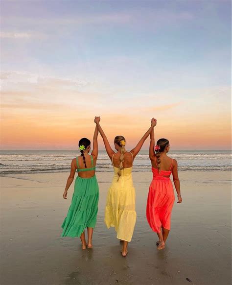 Pin By Ellie🤎 On Summer Summer Picture Poses Cute Beach Pictures